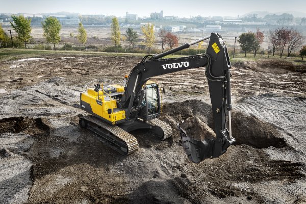 Volvo EC220DL | Crawler Excavator | Babcock International