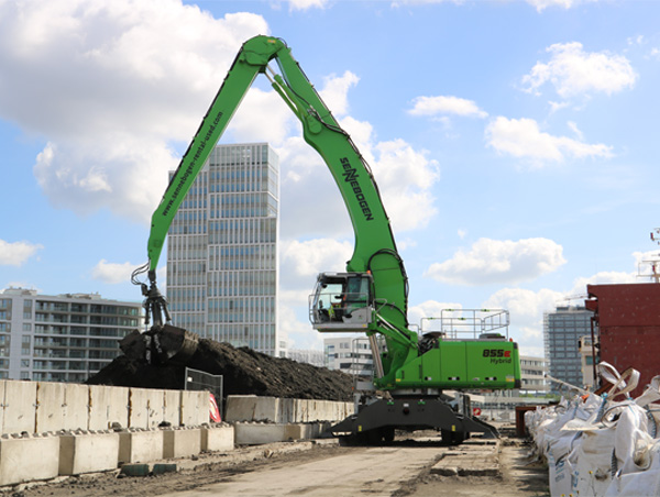 Material Handlers | Sennebogen | Babcock International
